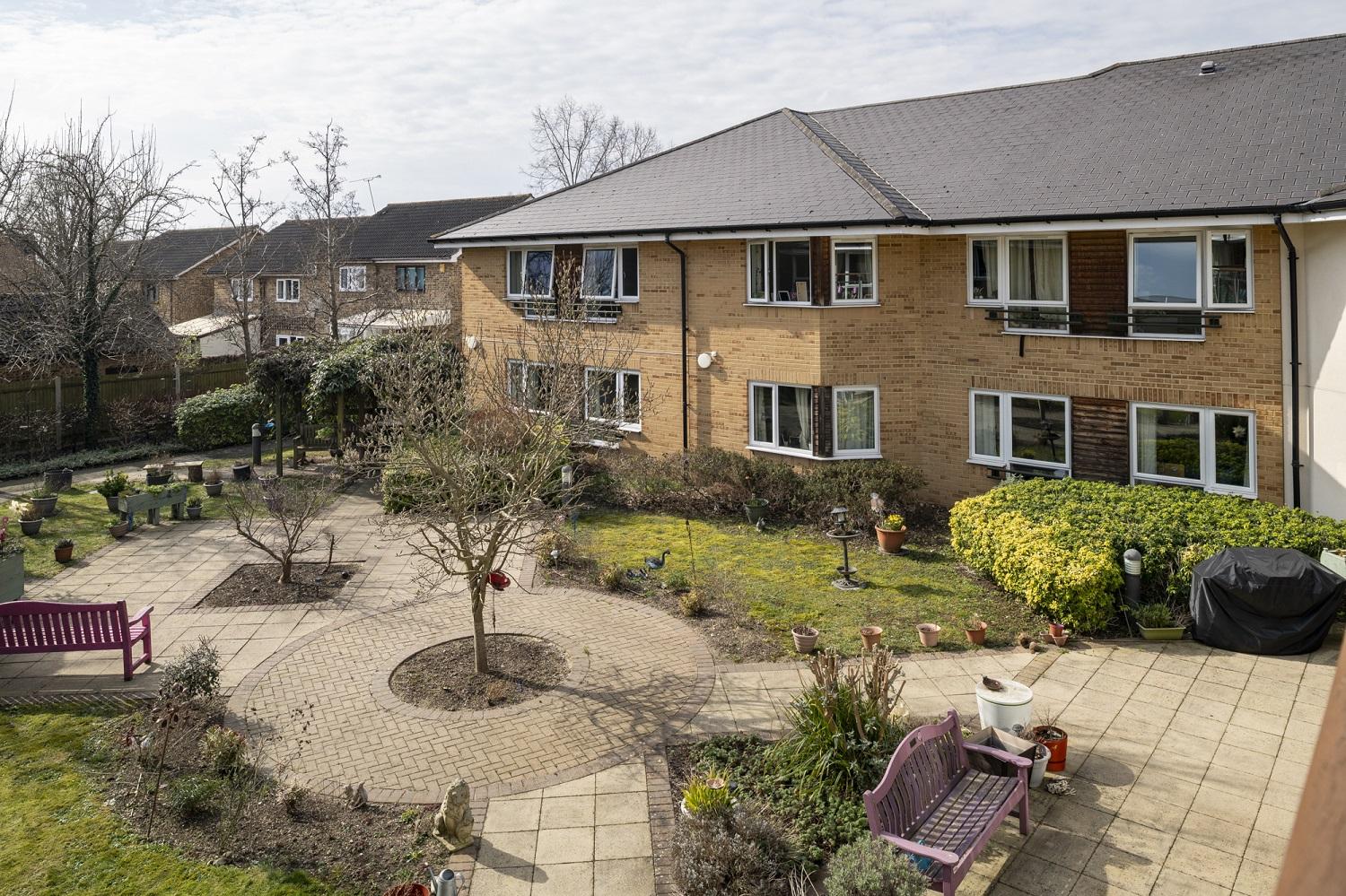 Lent Rise House | Care Home in Burnham, Slough | OSJCT